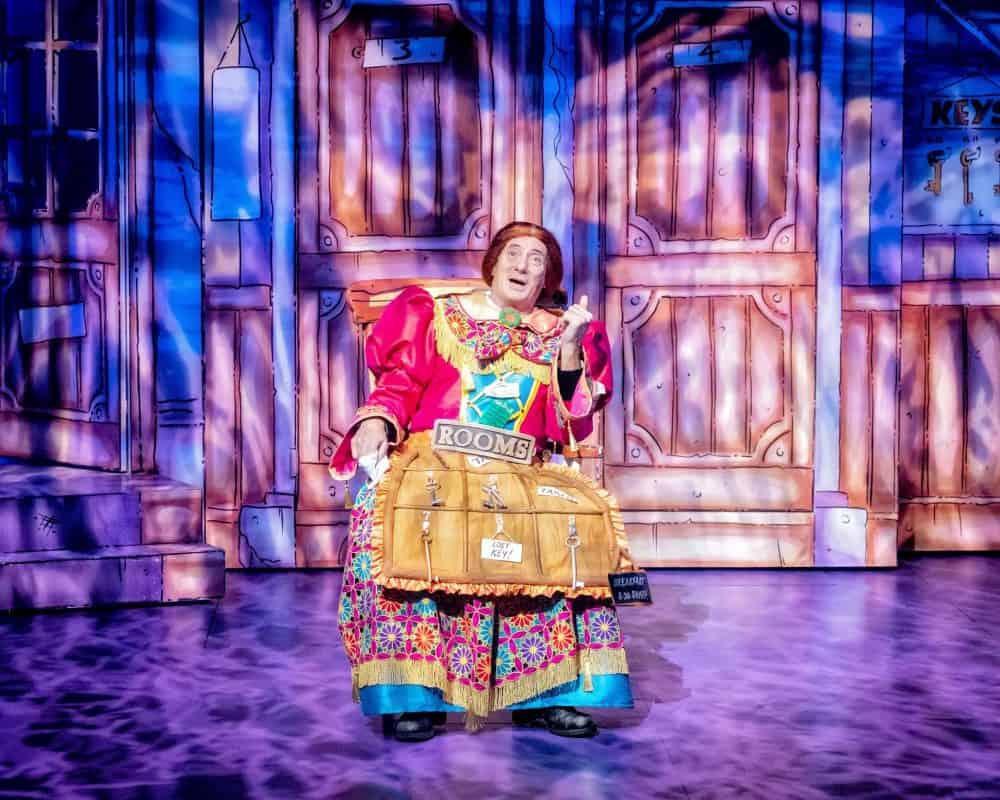 York Theatre Royal Panto 2018- The Grand Old Dame of York - Review ...