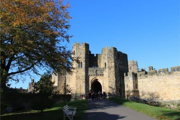 A Family's Guide to Sleeping in Real British Castles ⋆ Yorkshire Wonders