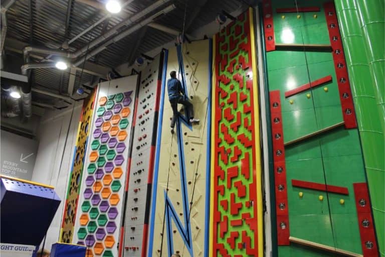 Climbing Birthday Party at Rock Up Hull Review ⋆ Yorkshire Wonders