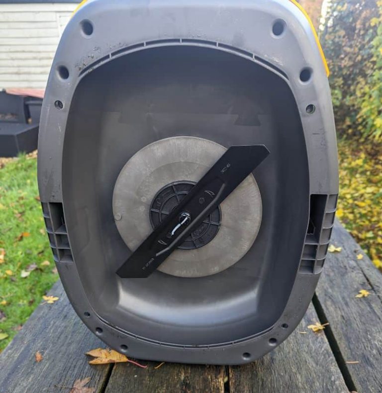 STIGA Aero Cordless Hover Mower Review ⋆ Yorkshire Wonders